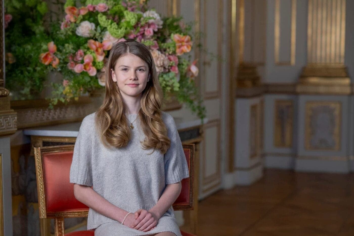 Er zijn prachtige nieuwe foto's van prinses Estelle (13) – All Things ...